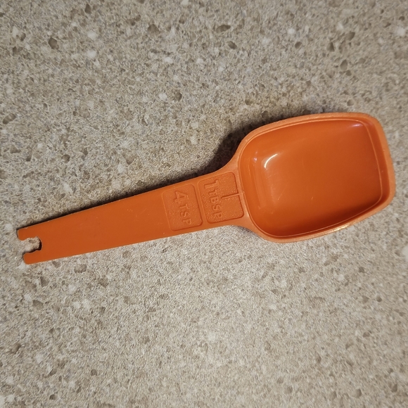Tupperware | Kitchen | Vintage Harvest Tupperware Tbsp4tsp Measuring ...